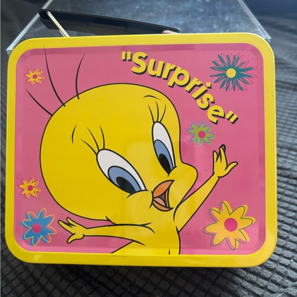Warner Bros. | Toys | Vintage 997 Warner Bros Tweety Lunch Box With ...